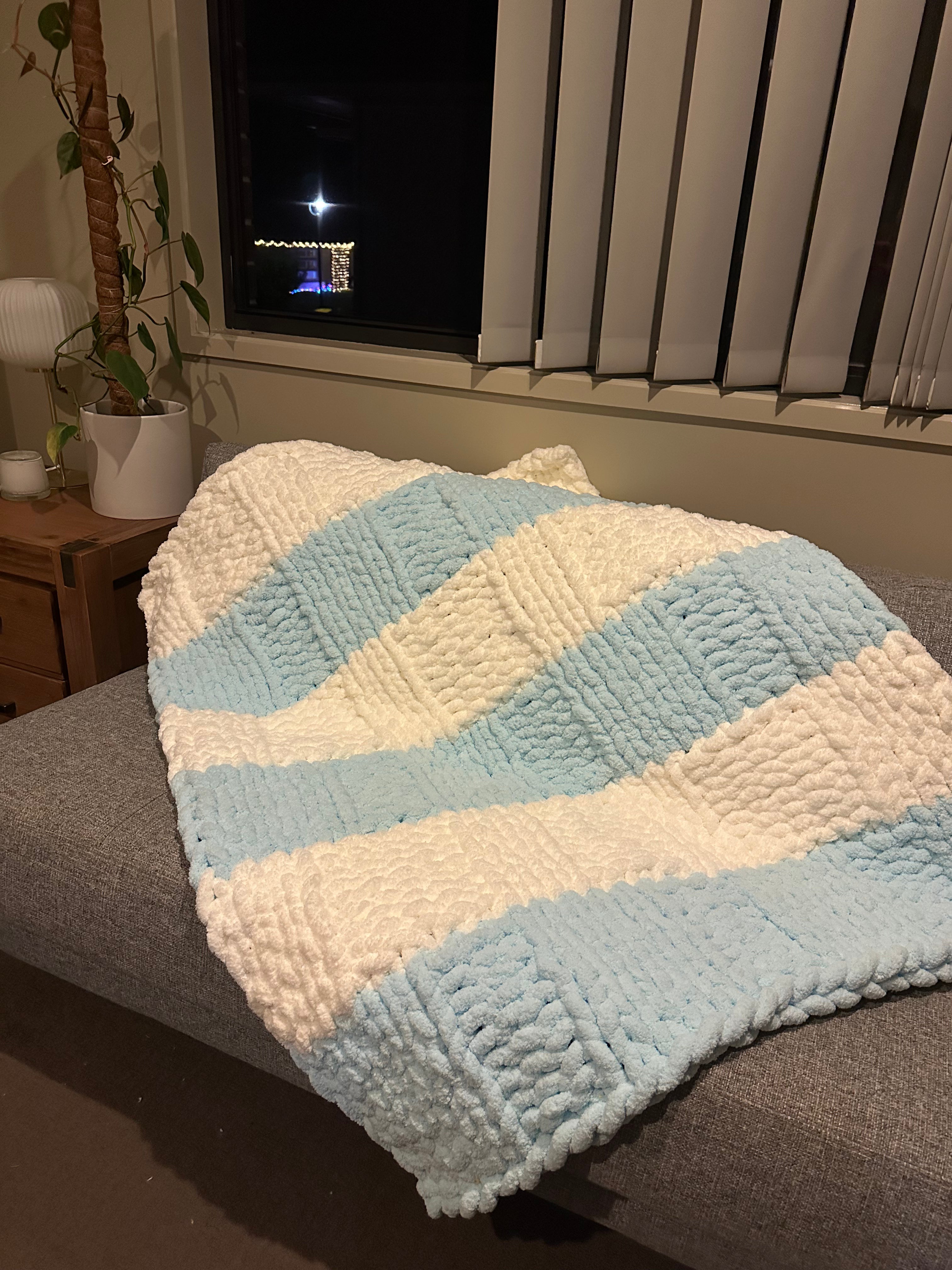 Small Blanket/Throw 80 x 100cm – Cosy Knits by Gemma