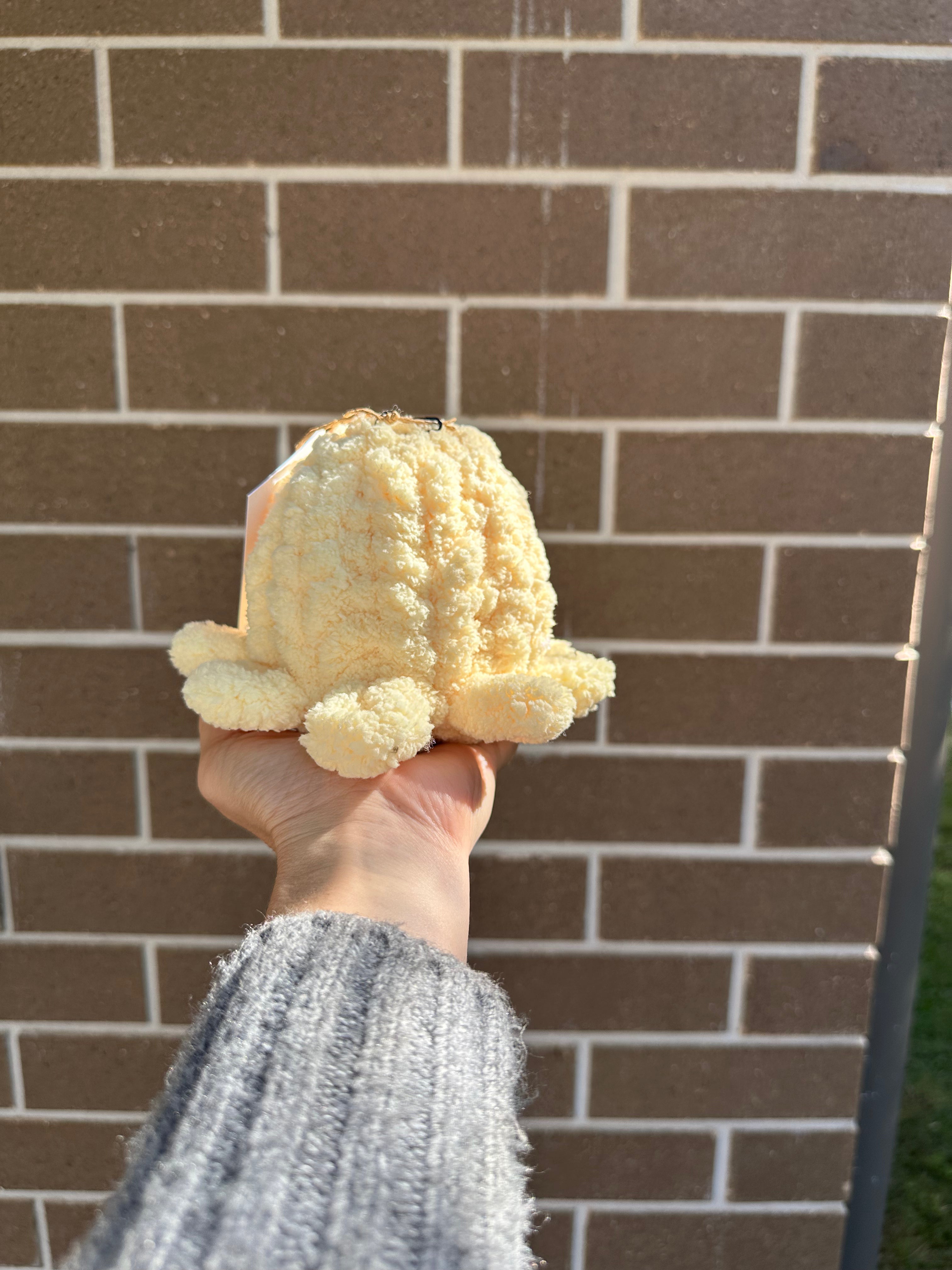 Ollie the Octopus Mini Size – Cosy Knits by Gemma